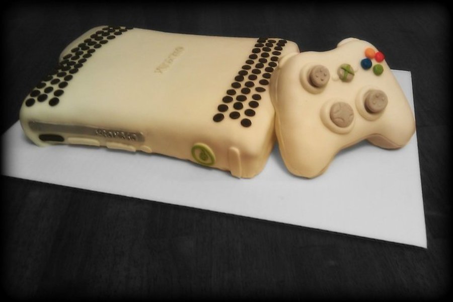 Xbox360 Cake - CakeCentral.com