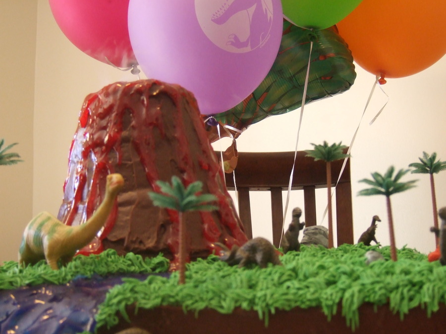 Volcano Cake - CakeCentral.com