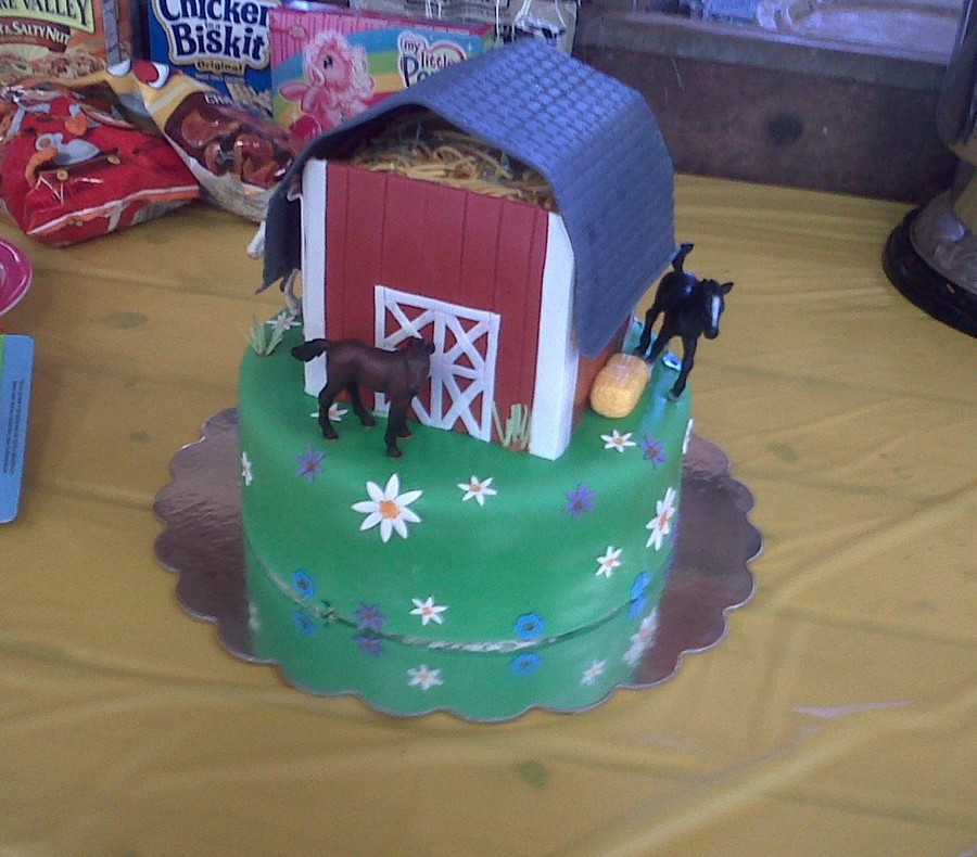 Barn Cake - CakeCentral.com