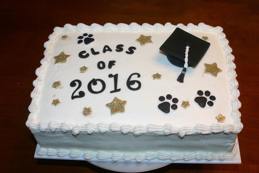 6Th Graduation Cake - CakeCentral.com