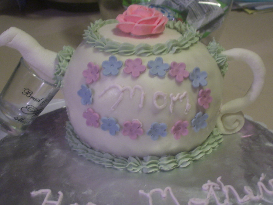 Teapot Cake - CakeCentral.com
