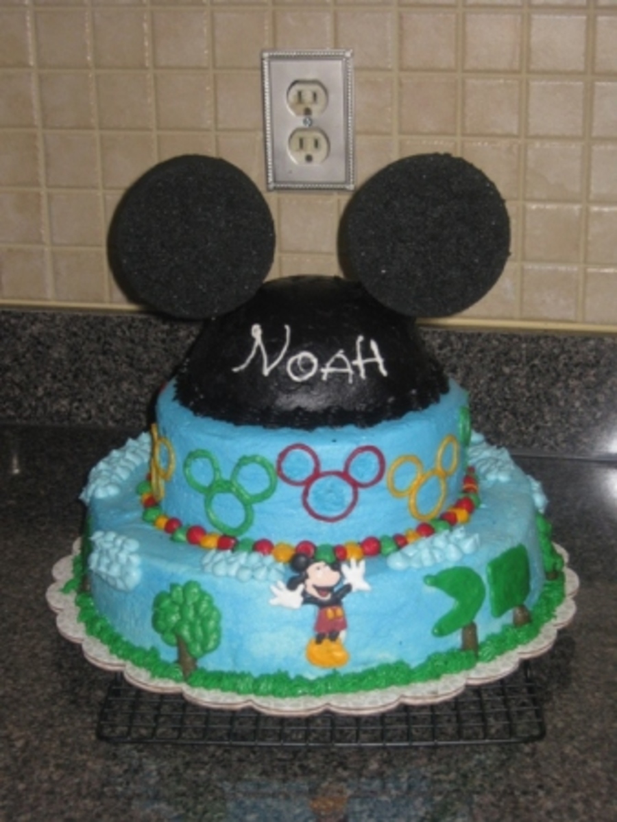Mickey Mouse - CakeCentral.com