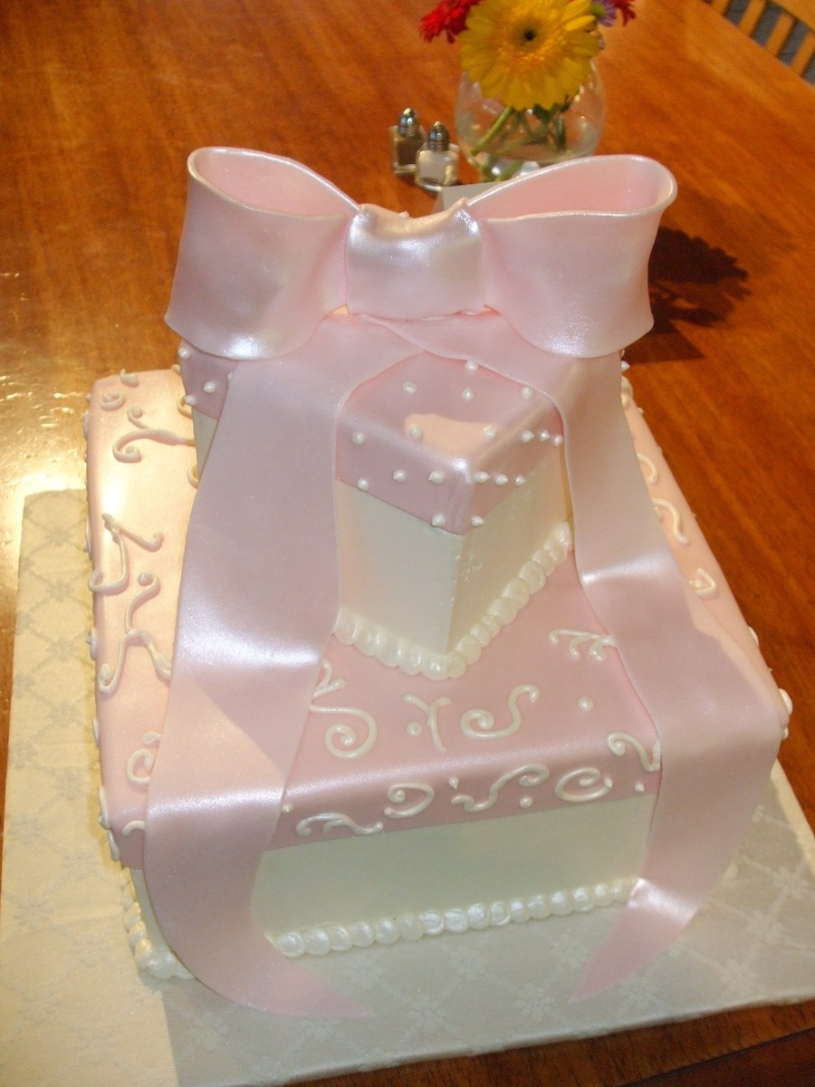 Gift Box Cake - CakeCentral.com