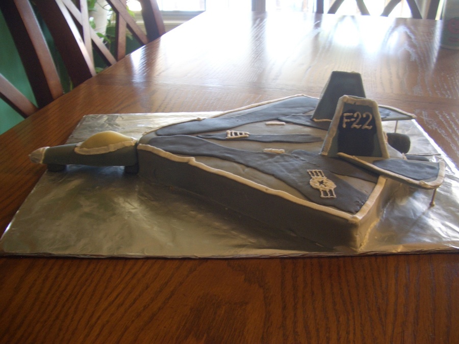 F22 Birthday Cake - CakeCentral.com