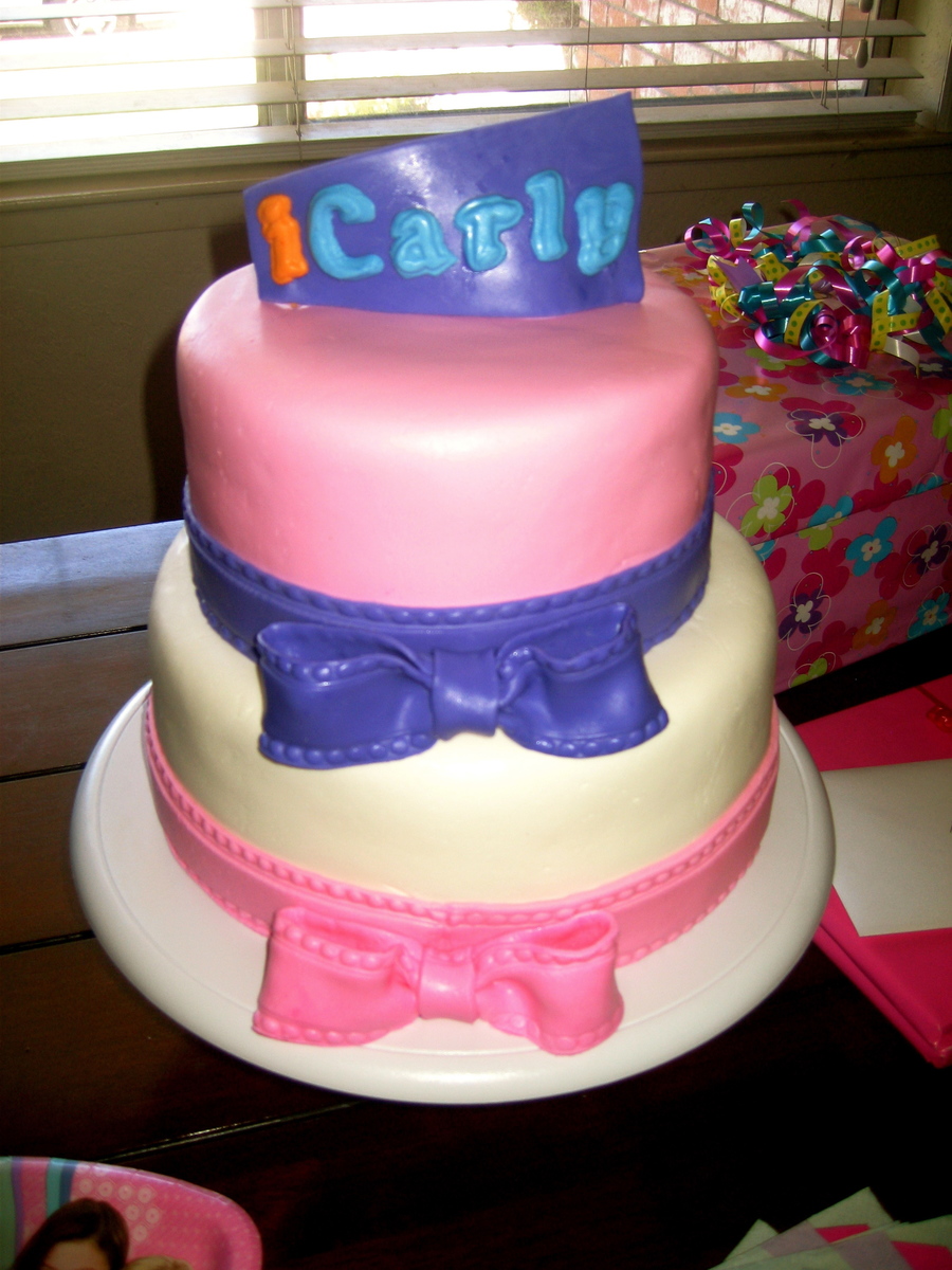 Icarly - CakeCentral.com