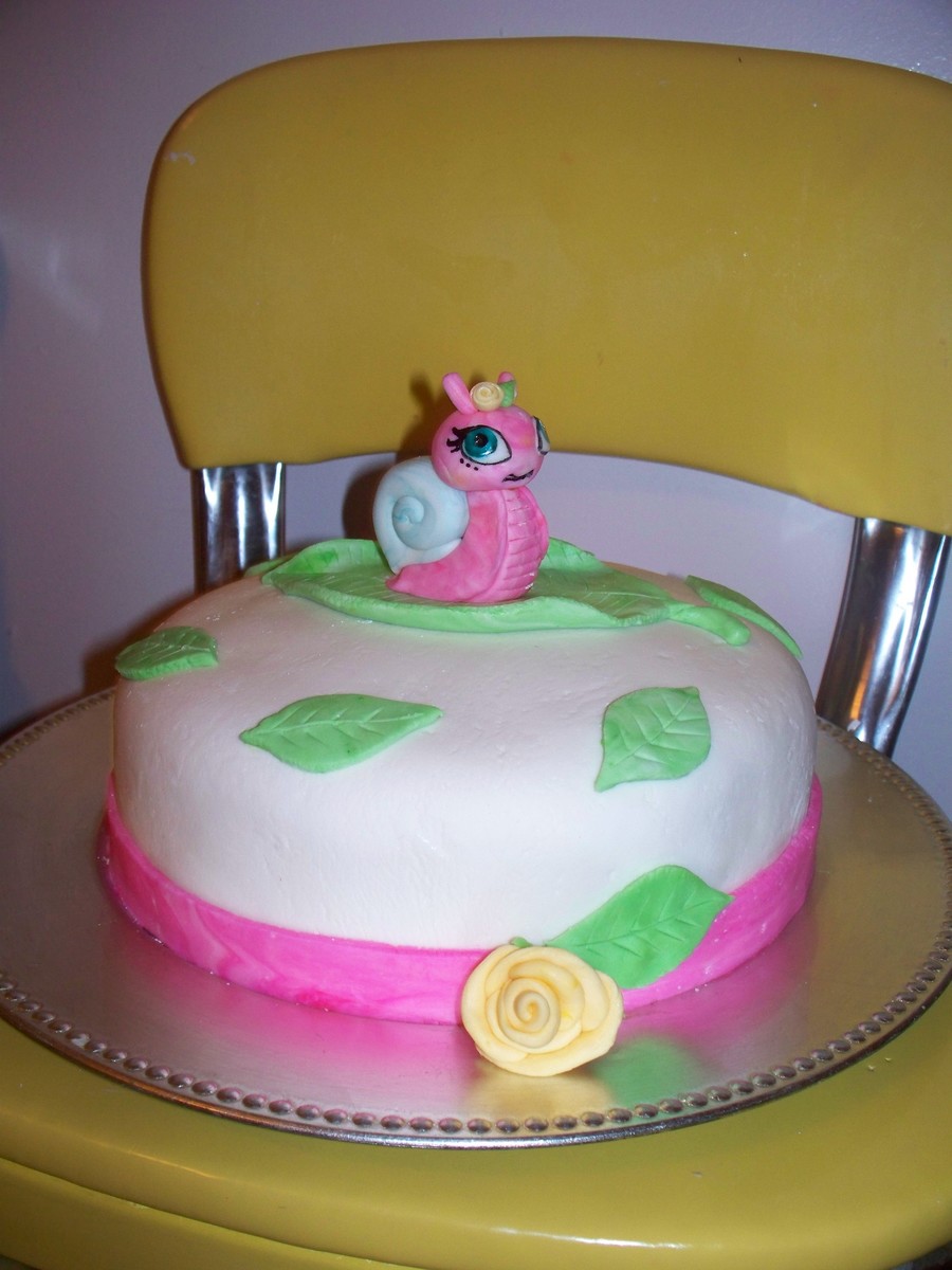 Snail Cake - CakeCentral.com