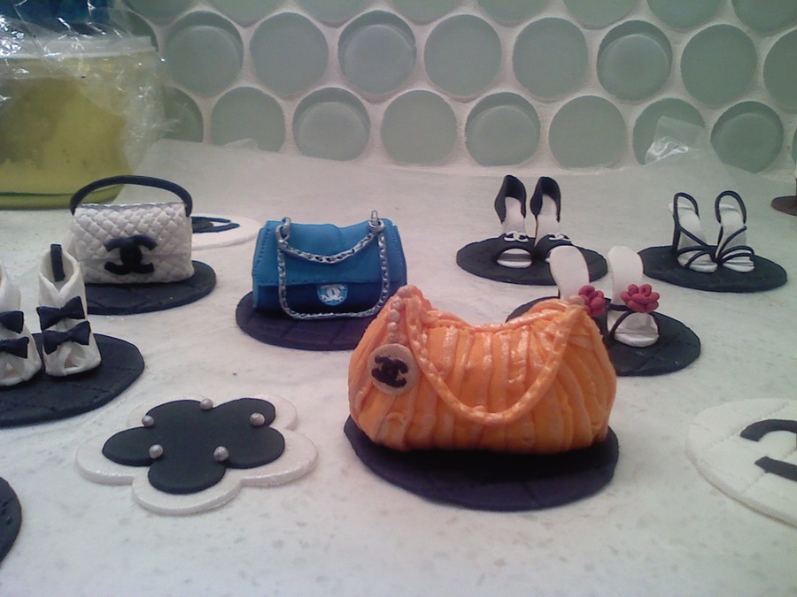 Chanel Cupcake Toppers - CakeCentral.com