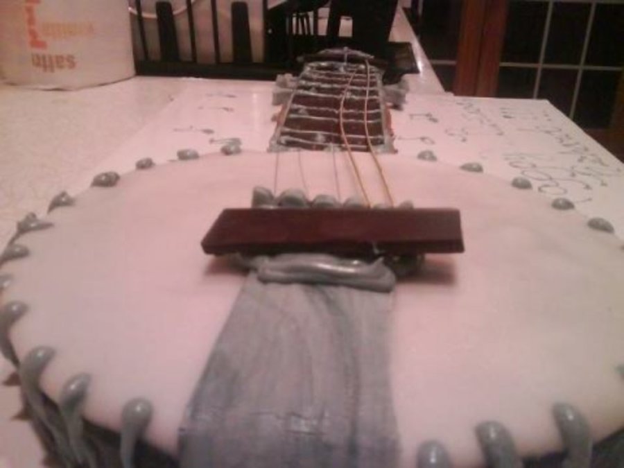 Banjo Cake - CakeCentral.com