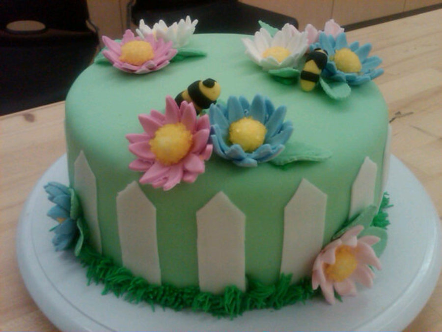 Summer Fun Cake - CakeCentral.com