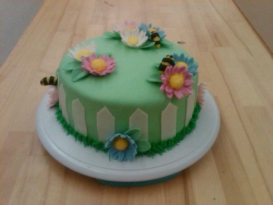 Summer Fun Cake - CakeCentral.com