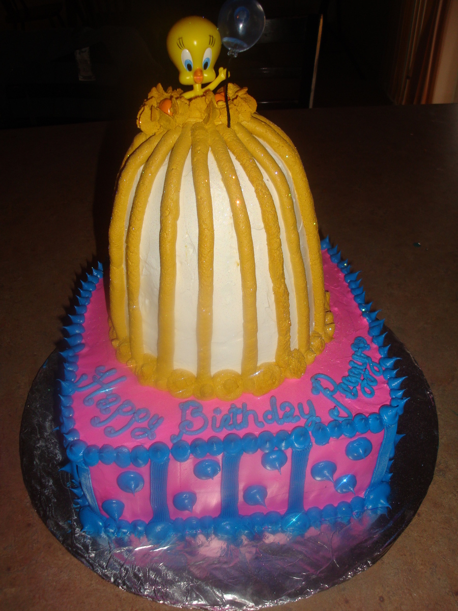 Tweety Bird Cake - CakeCentral.com