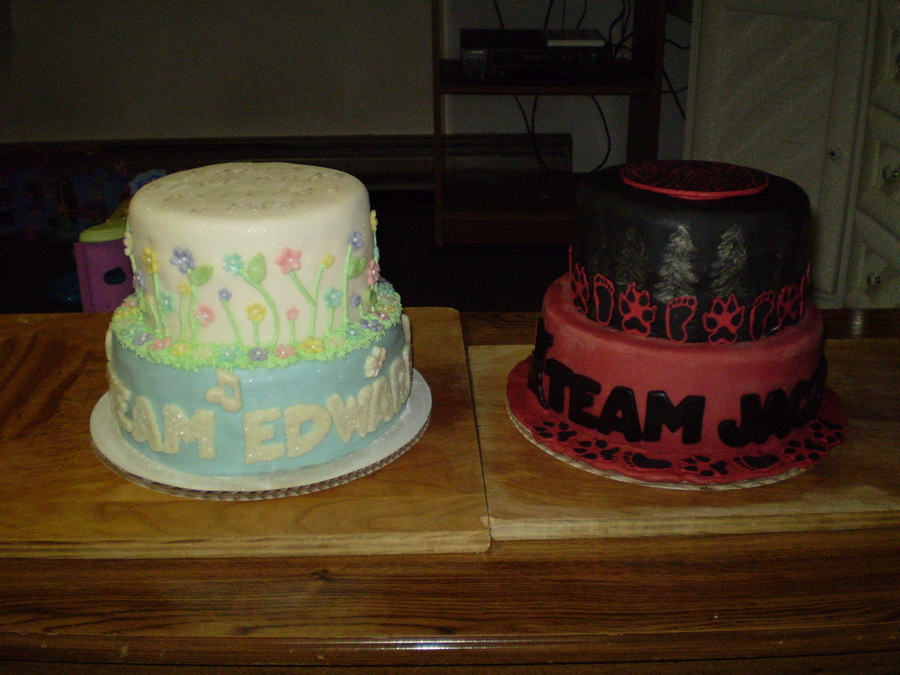 'team Edward' Twilight Cake - CakeCentral.com