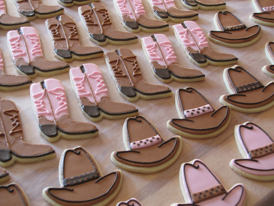 Cowboy Hat & Cowboy Boot Cookies - CakeCentral.com