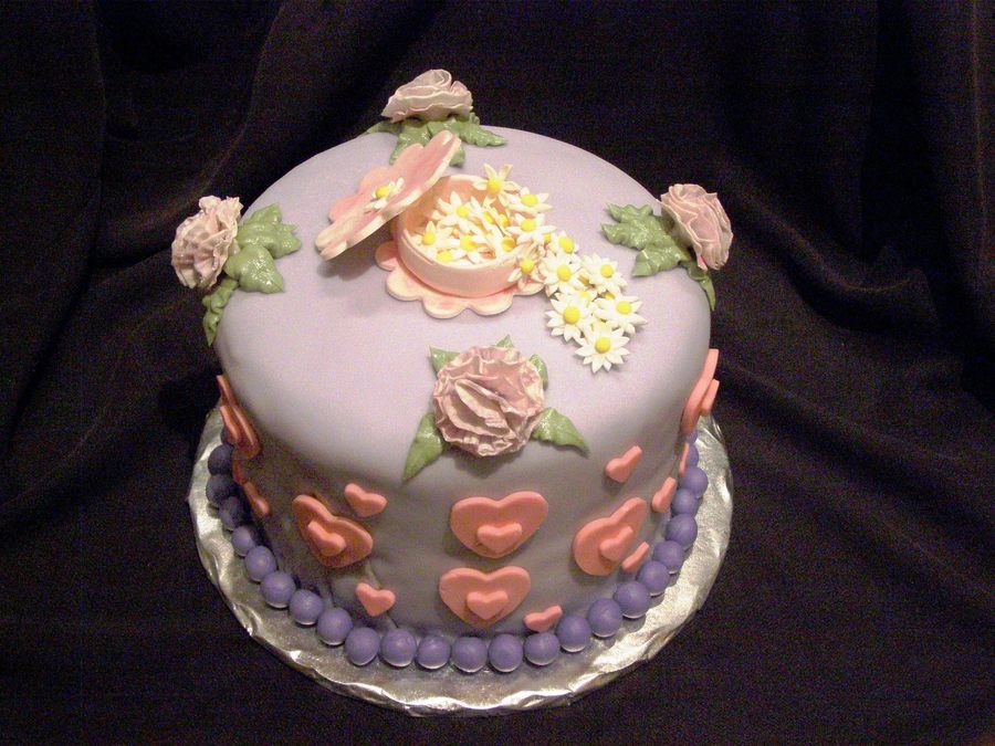 Fondant And Gum Paste Final Class Cake - CakeCentral.com