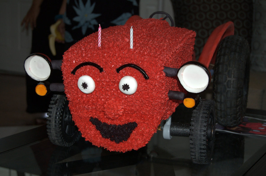 Tec The Tractor - CakeCentral.com