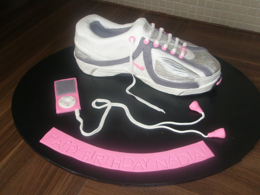 Nike Running Shoe/sneaker - CakeCentral.com