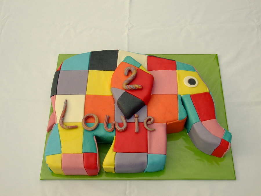 Elmer The Color Elephant - Elmer De Kleurenolifant - CakeCentral.com