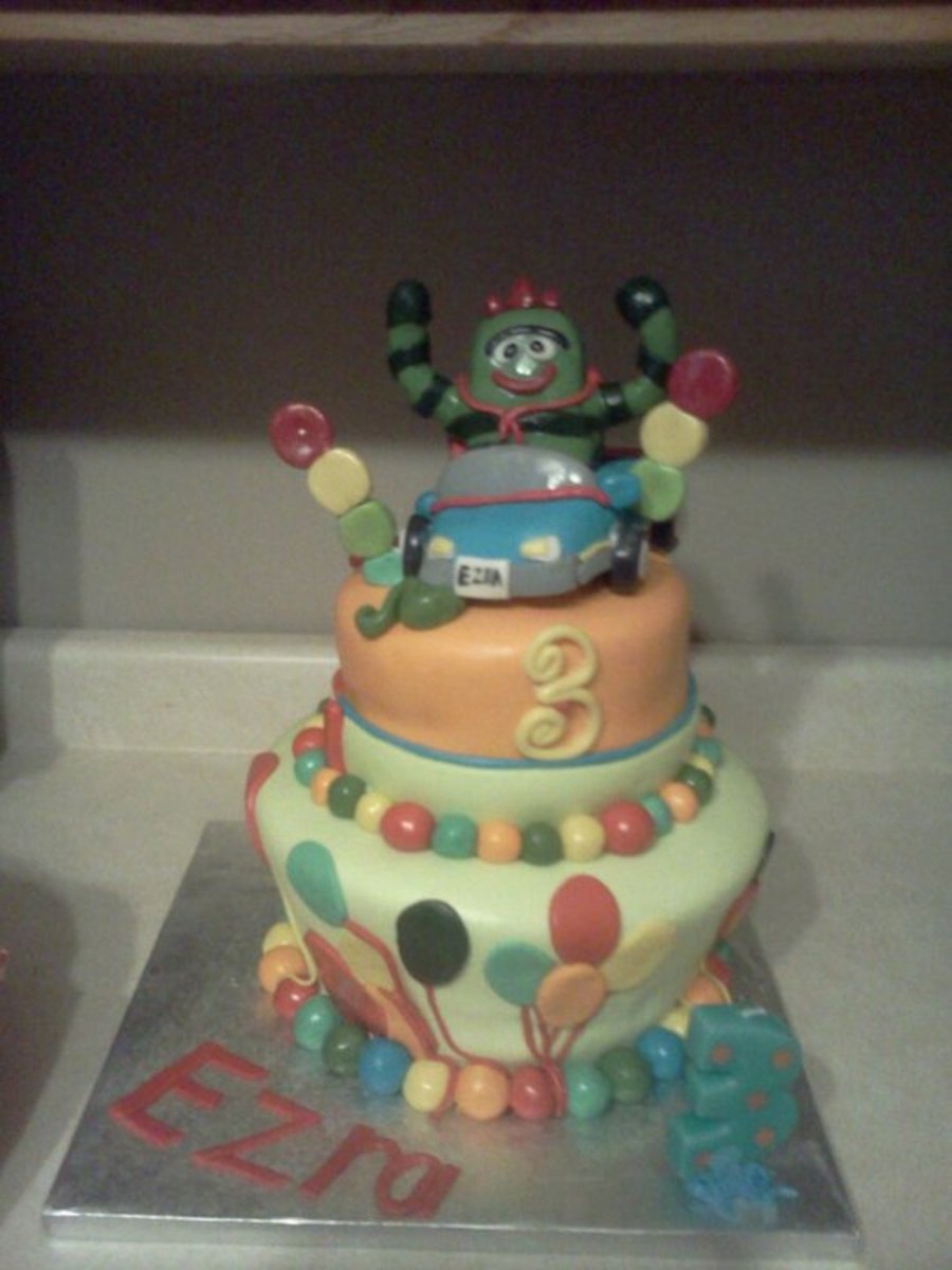 Brobee Cake - CakeCentral.com