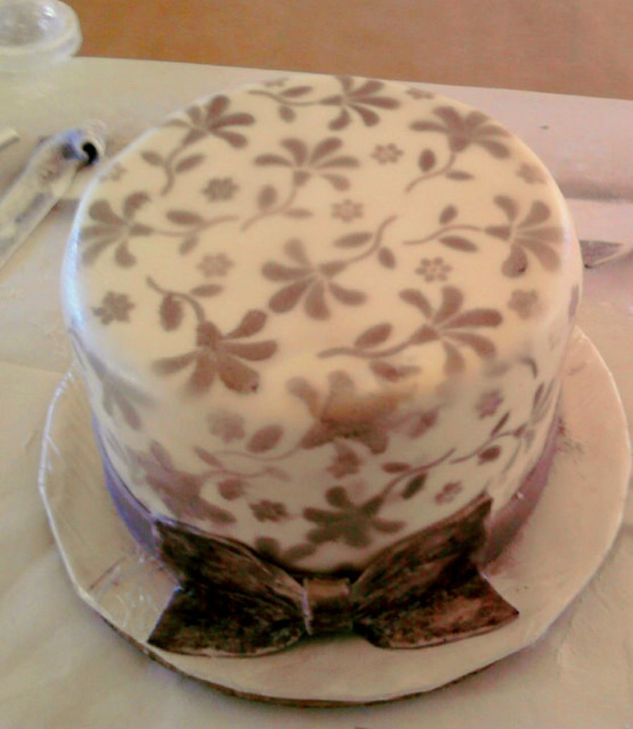 Flower Stencil - CakeCentral.com
