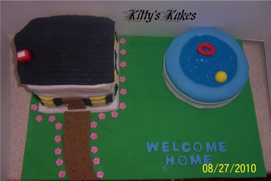 Housewarming Cake - CakeCentral.com