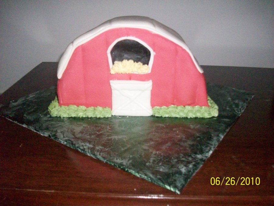 Barn Birthday Cake - CakeCentral.com