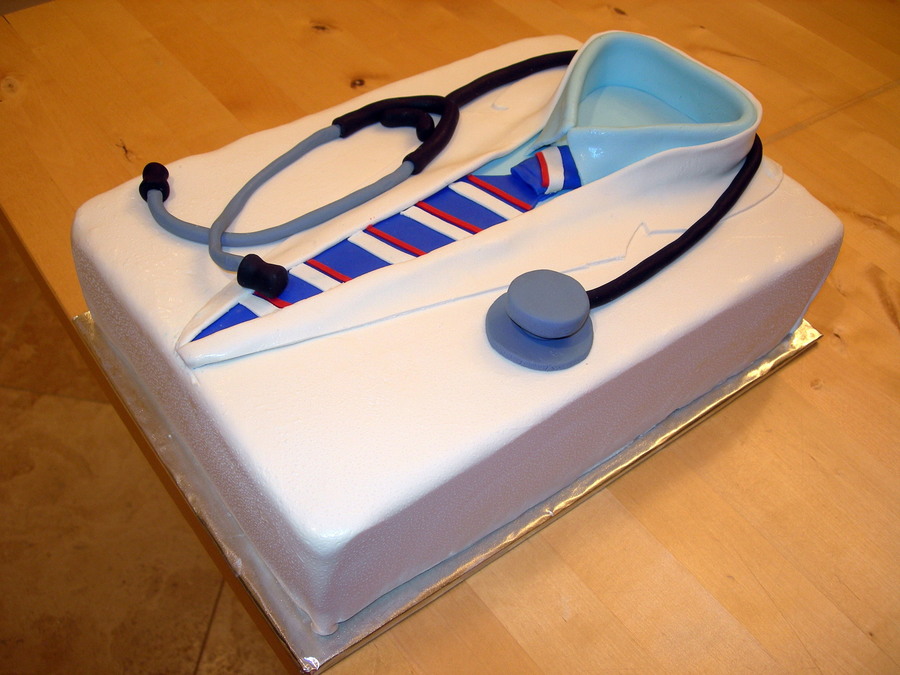 Medical School Graduation Cake - CakeCentral.com