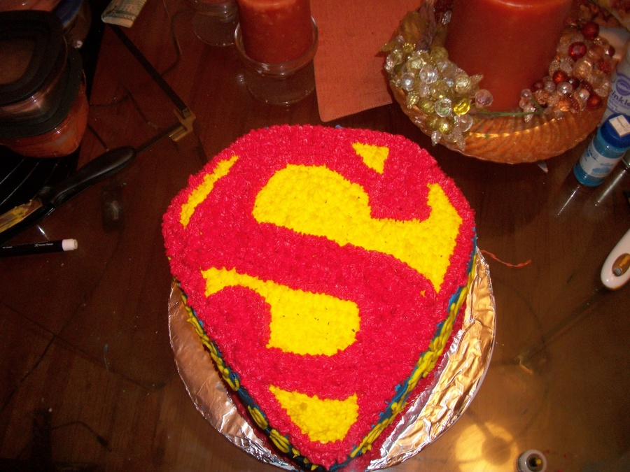 Superman Logo - CakeCentral.com