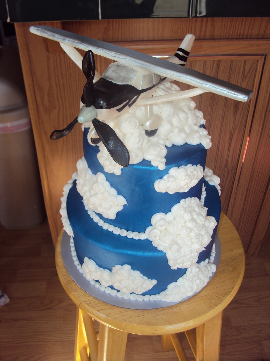 Cessna 182 - CakeCentral.com