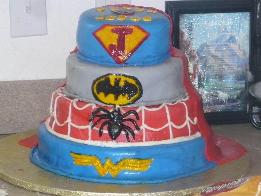 Super Heroes Cake - CakeCentral.com