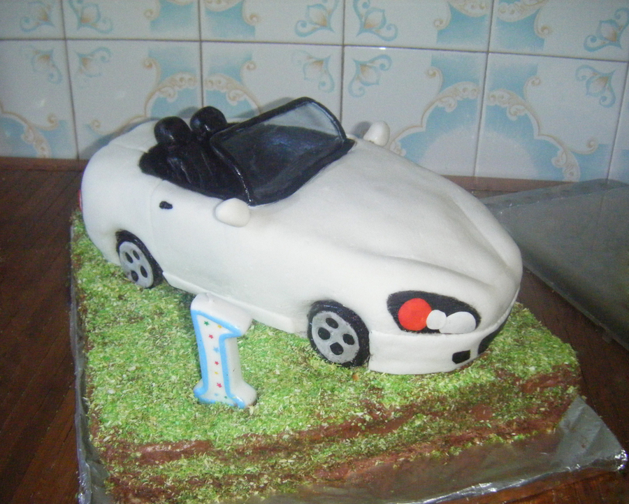 Honda Car - CakeCentral.com