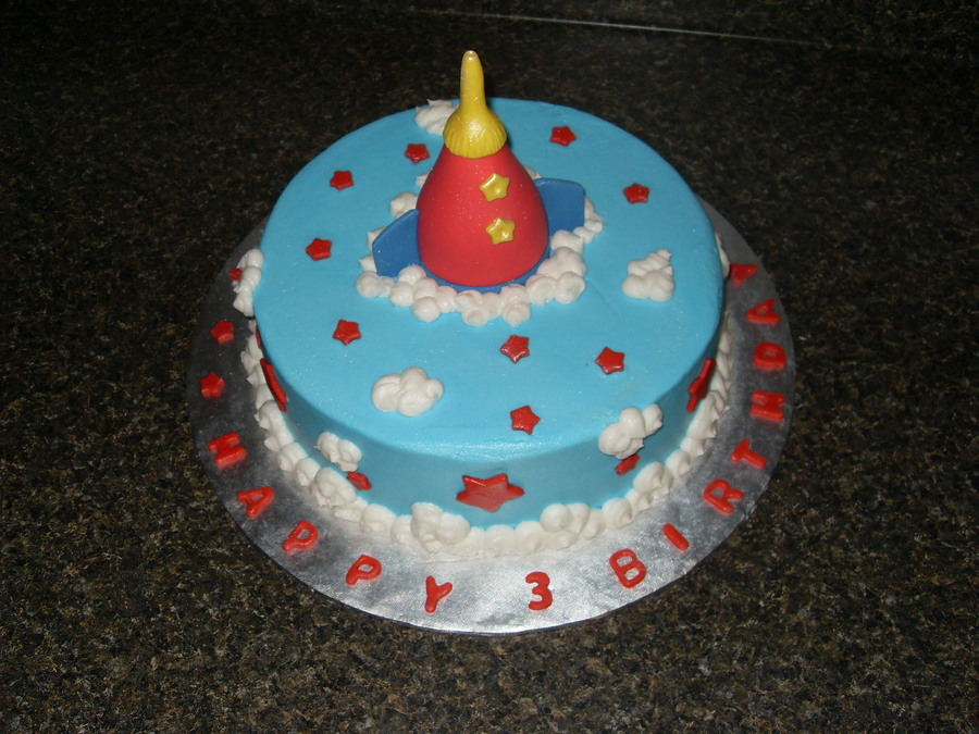 Rocket Ship - CakeCentral.com