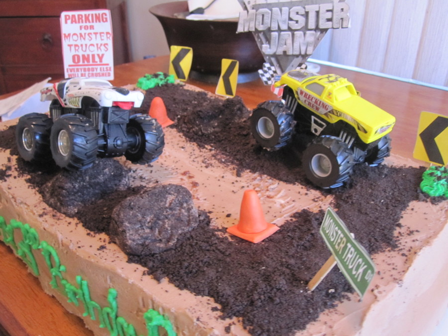 Monster Jam Cake - CakeCentral.com