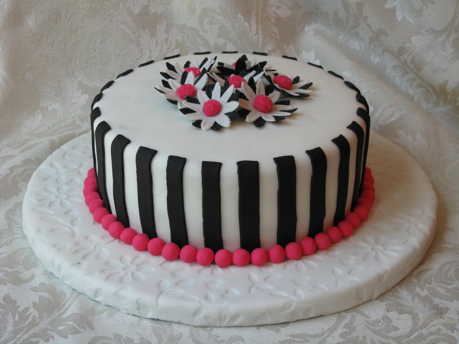 Final Cake For Gum Paste And Fondant Class - CakeCentral.com