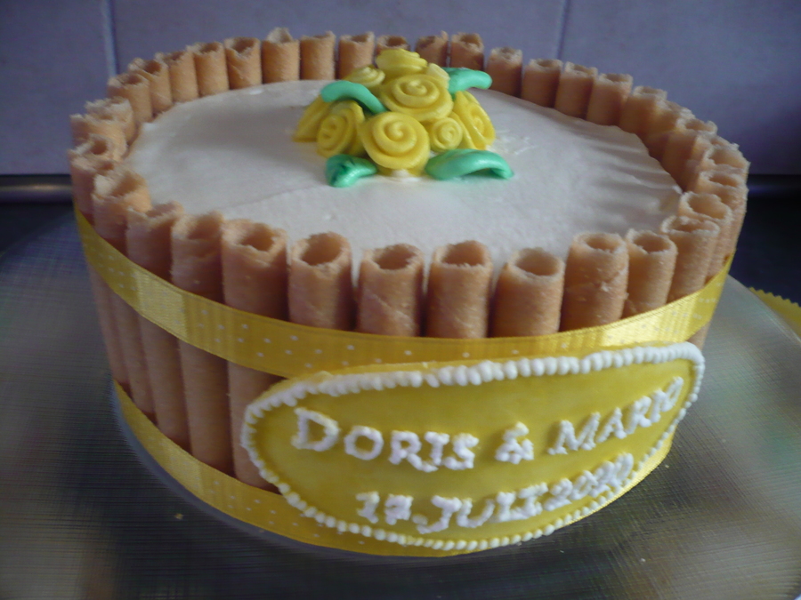 Yellow Roses Wedding Cake - CakeCentral.com