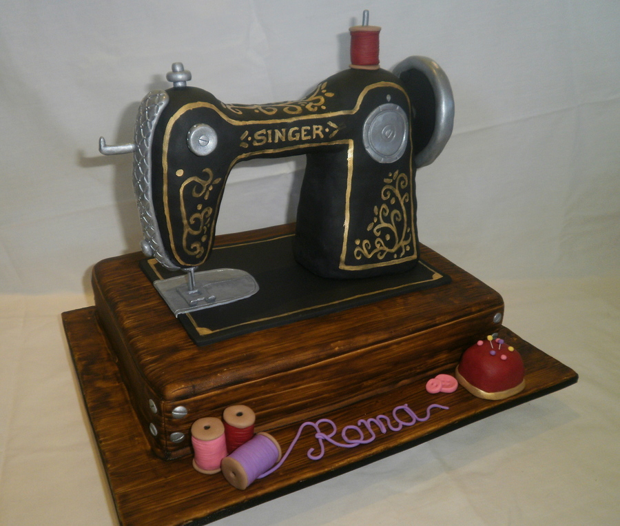 Singer Sewing Machine Cake - CakeCentral.com