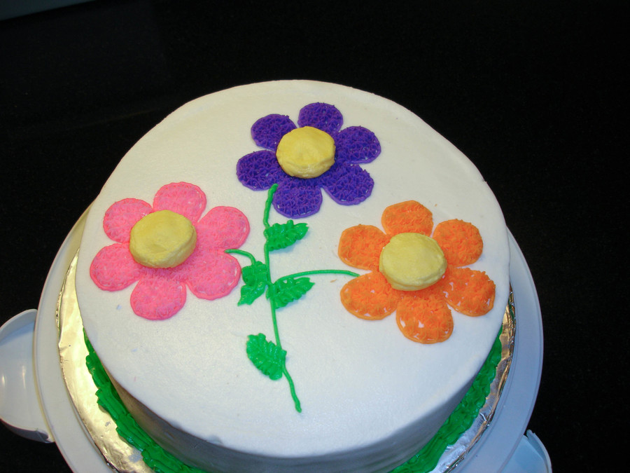 Wilton Class 1 Final Class Cake - CakeCentral.com