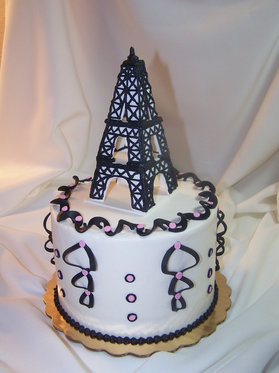 Eiffel Tower - CakeCentral.com