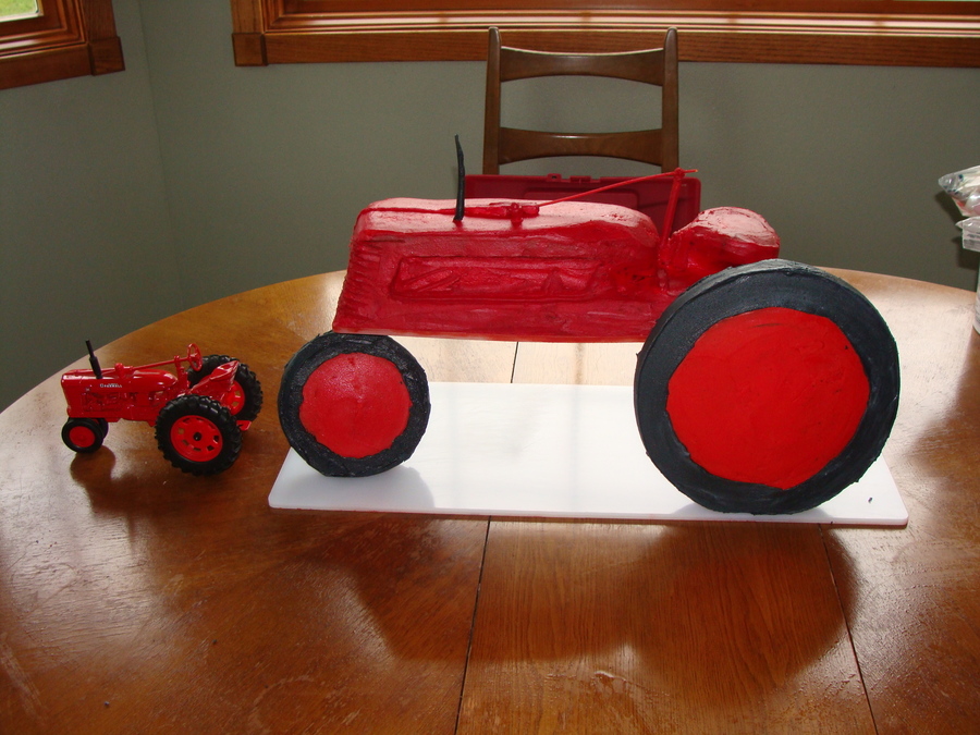 3-D Ih Tractor Cake - CakeCentral.com