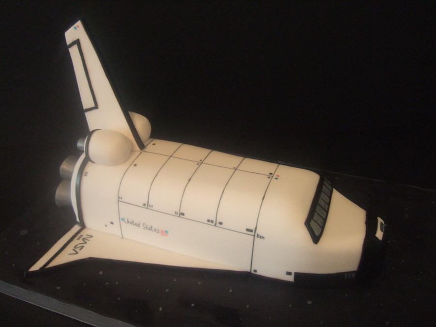 Space Shuttle Cake - CakeCentral.com