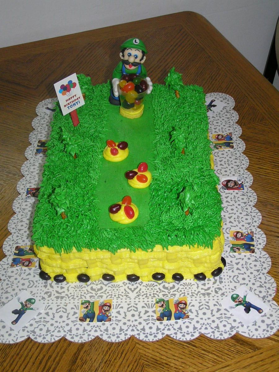 Luigi From Nintendo - CakeCentral.com