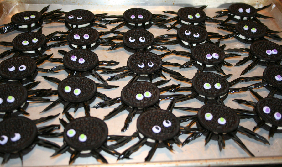 Oreo Spiders - CakeCentral.com