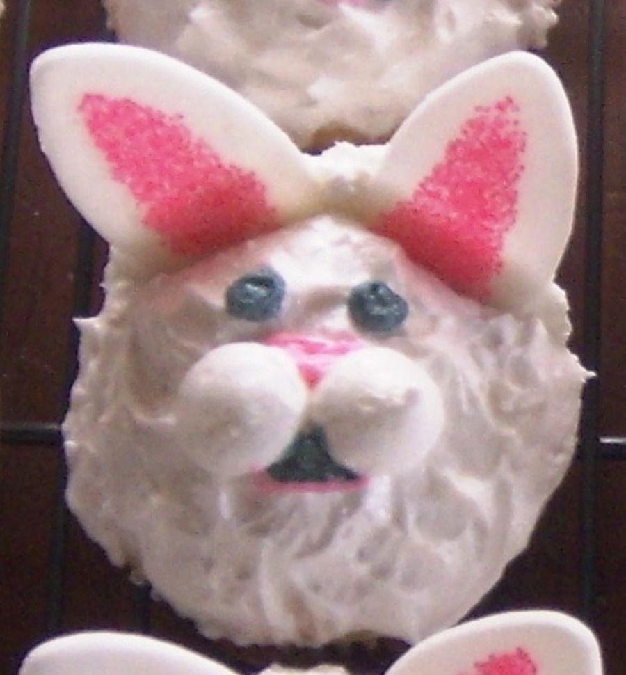Bunnys - CakeCentral.com
