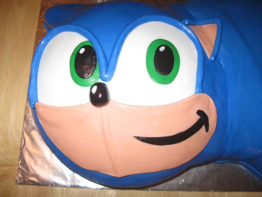 Sonic The Hedgehog - CakeCentral.com
