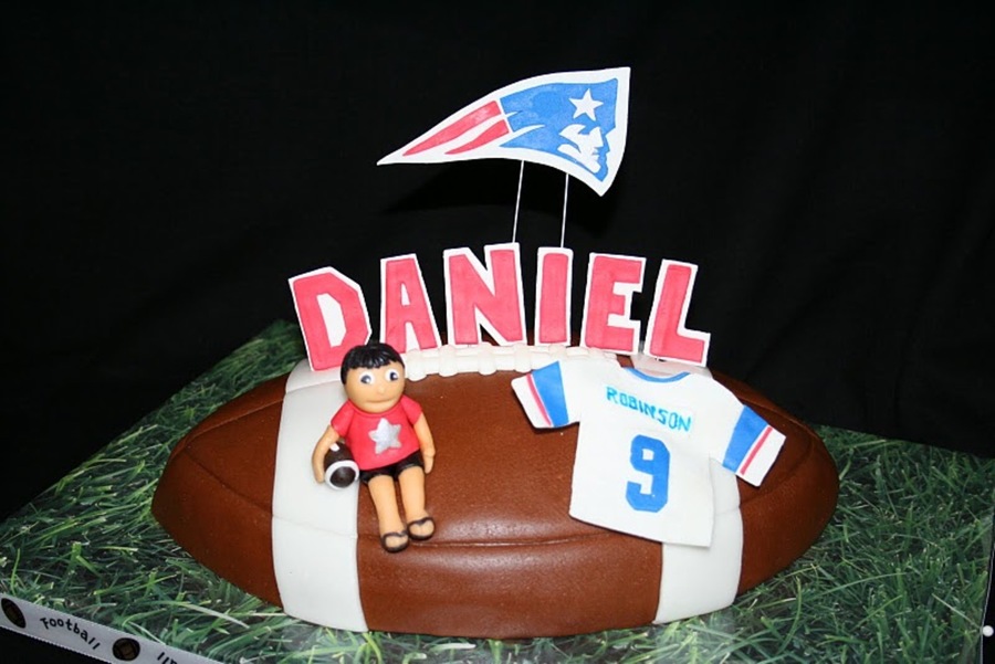 Patriots Football Cake - CakeCentral.com