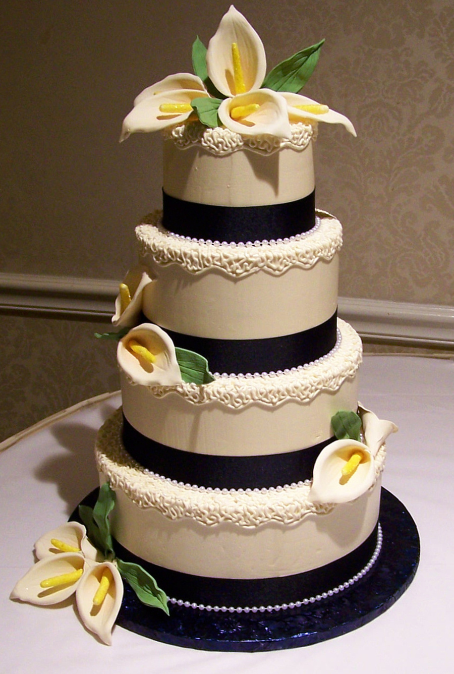 Calla Lily Cake - CakeCentral.com