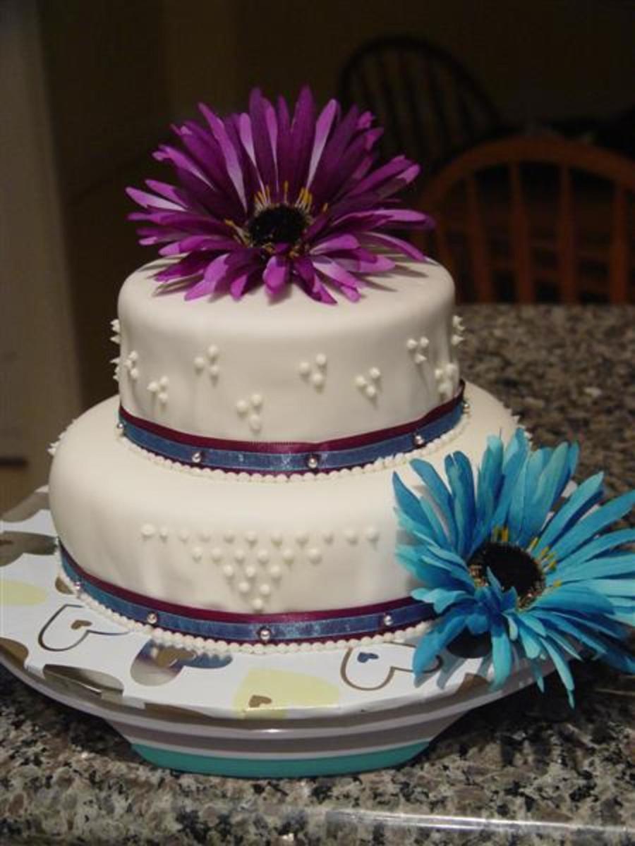 Gerbera Daisy Birthday Cake - CakeCentral.com