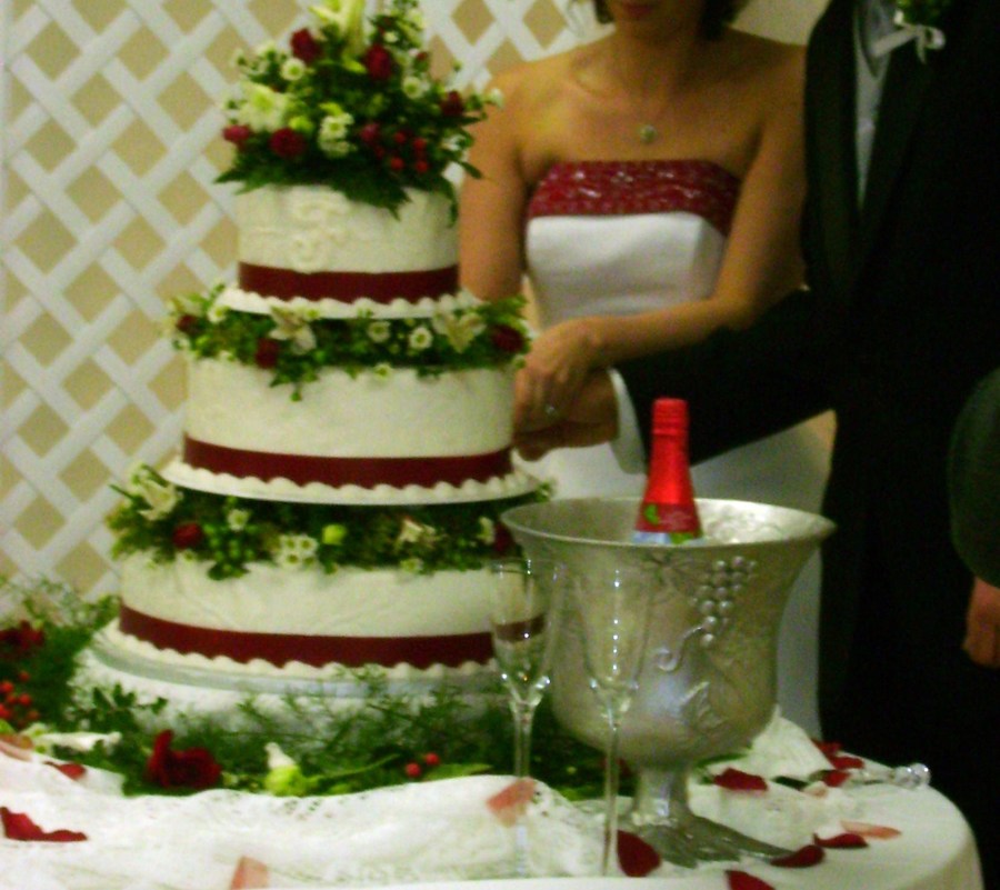 Red Ribbon Wedding Cake - CakeCentral.com