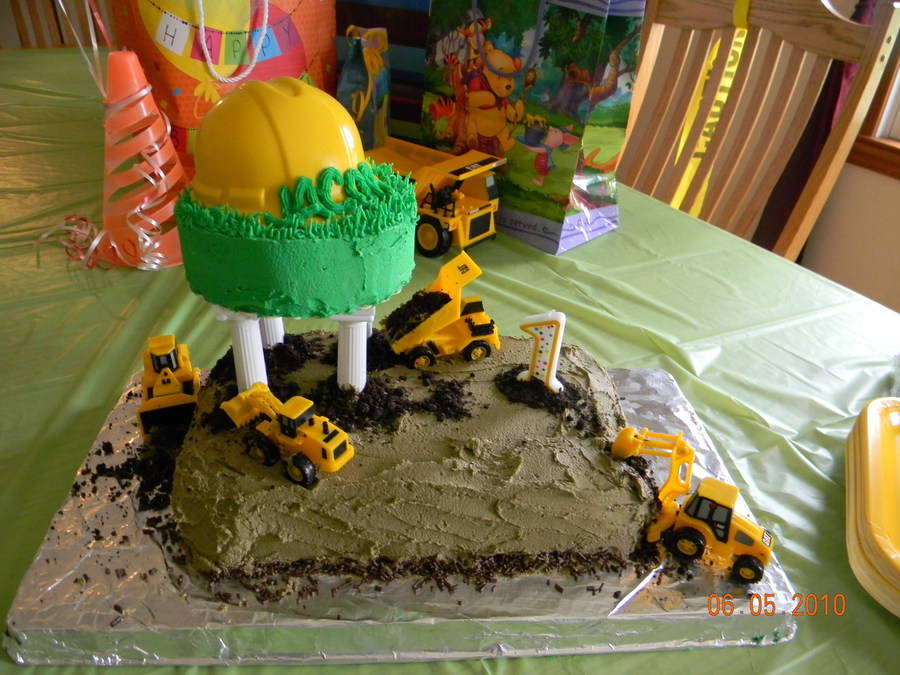 Construction Site Cake - CakeCentral.com