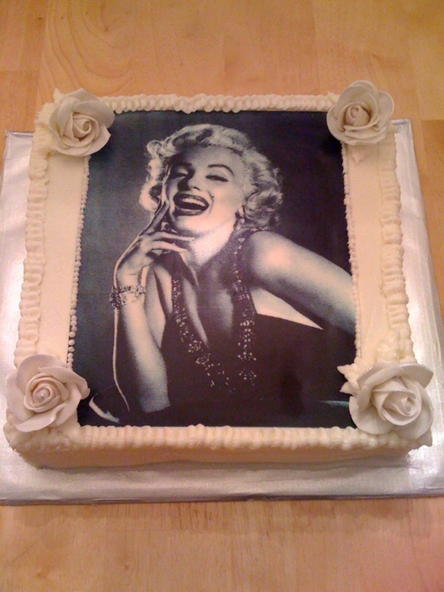 Marilyn Monroe Birthday Cake. - CakeCentral.com