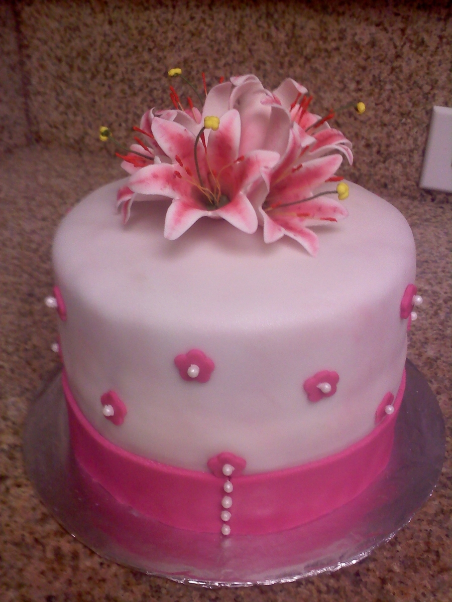 Lilly Cake - CakeCentral.com